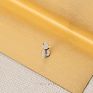 Tiny Teardrop Shape Threadless Flat Back Lip Labret Stud, 18,16ga, 6 ...