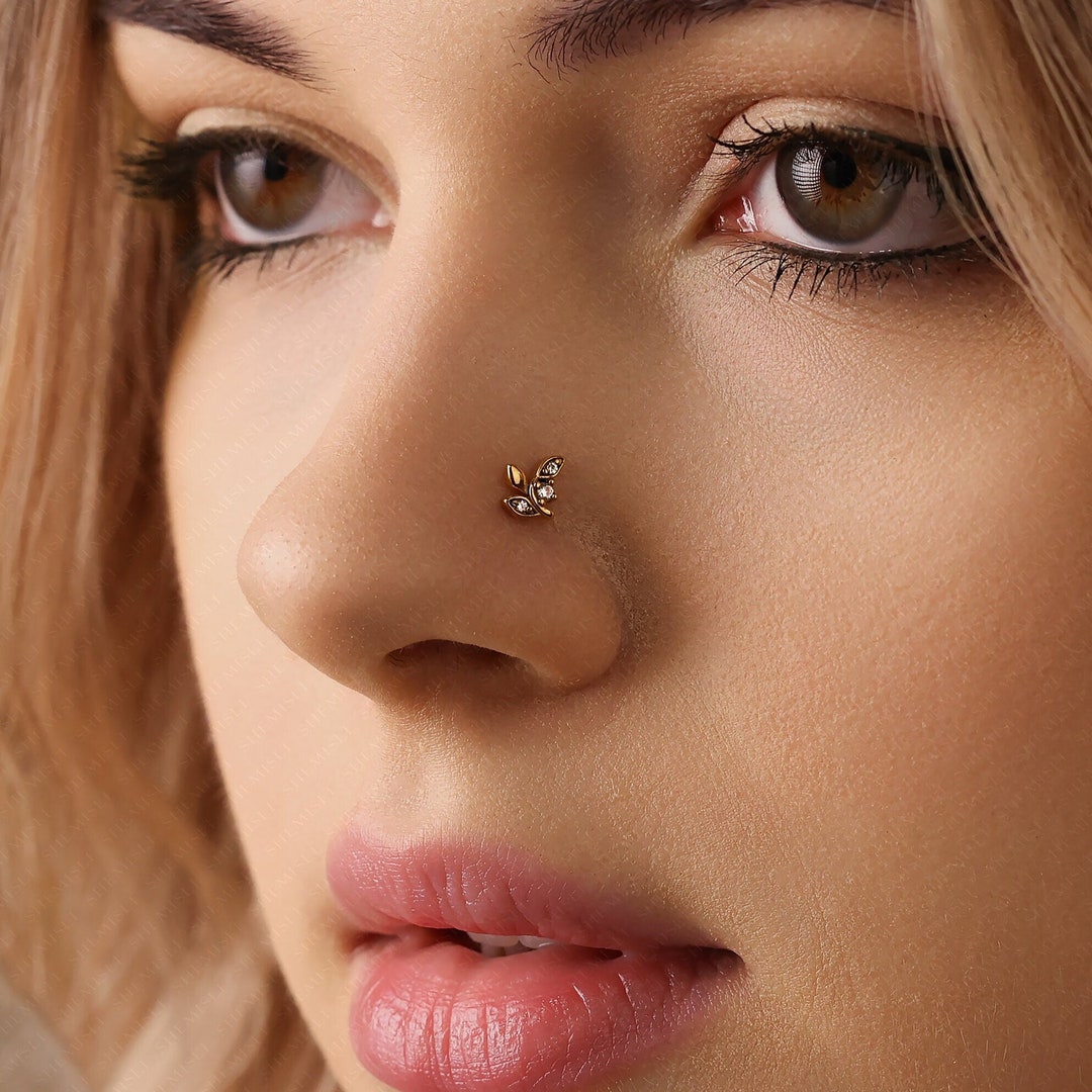 Tiny Leaf Threadless Flat Back Nose Stud, 20,18,16ga, 5-10mm Unisex ...