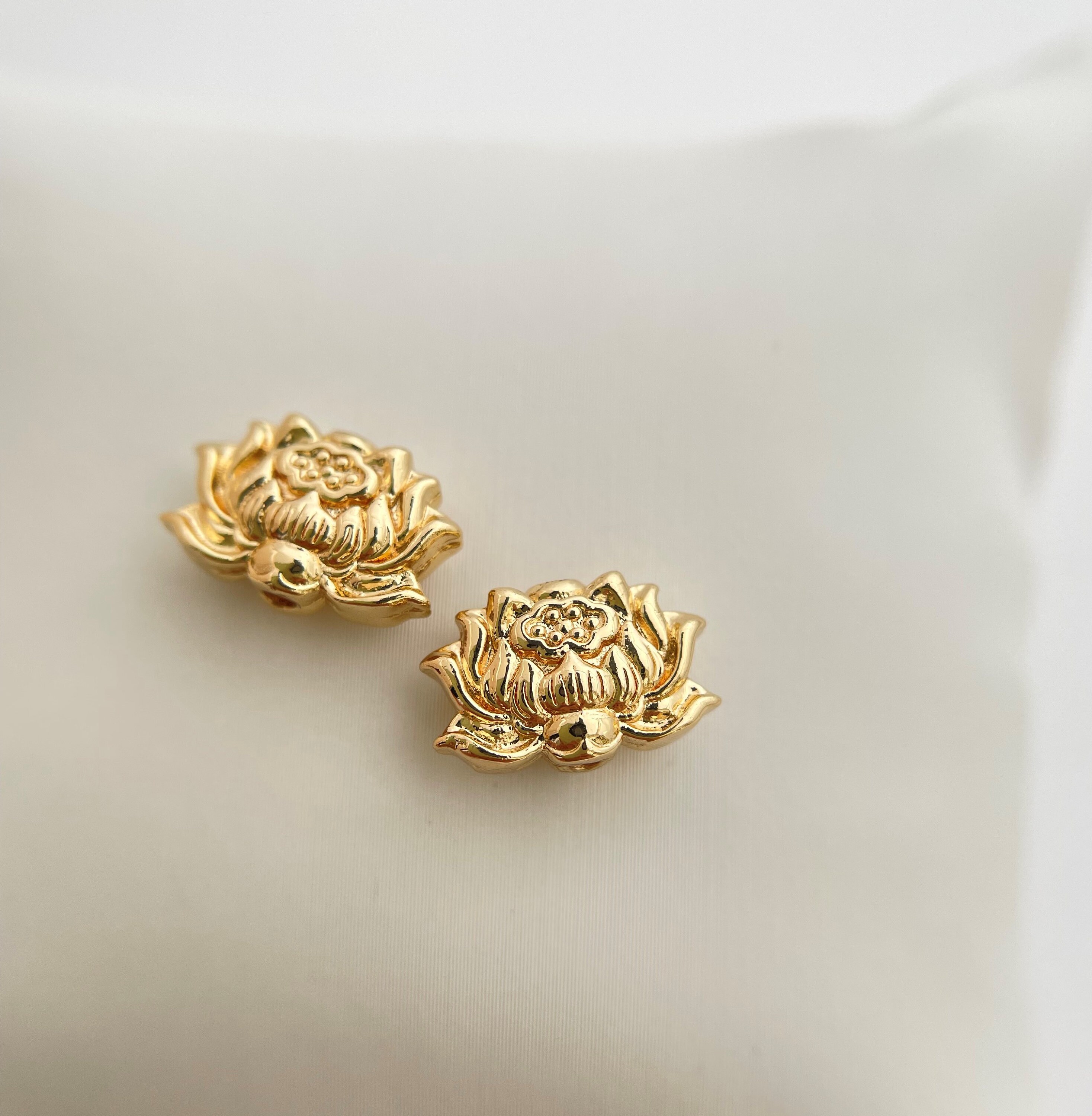 Set of 2 9k Gold Filled Lotus Beads 9x13mmhole 1mm - Etsy UK