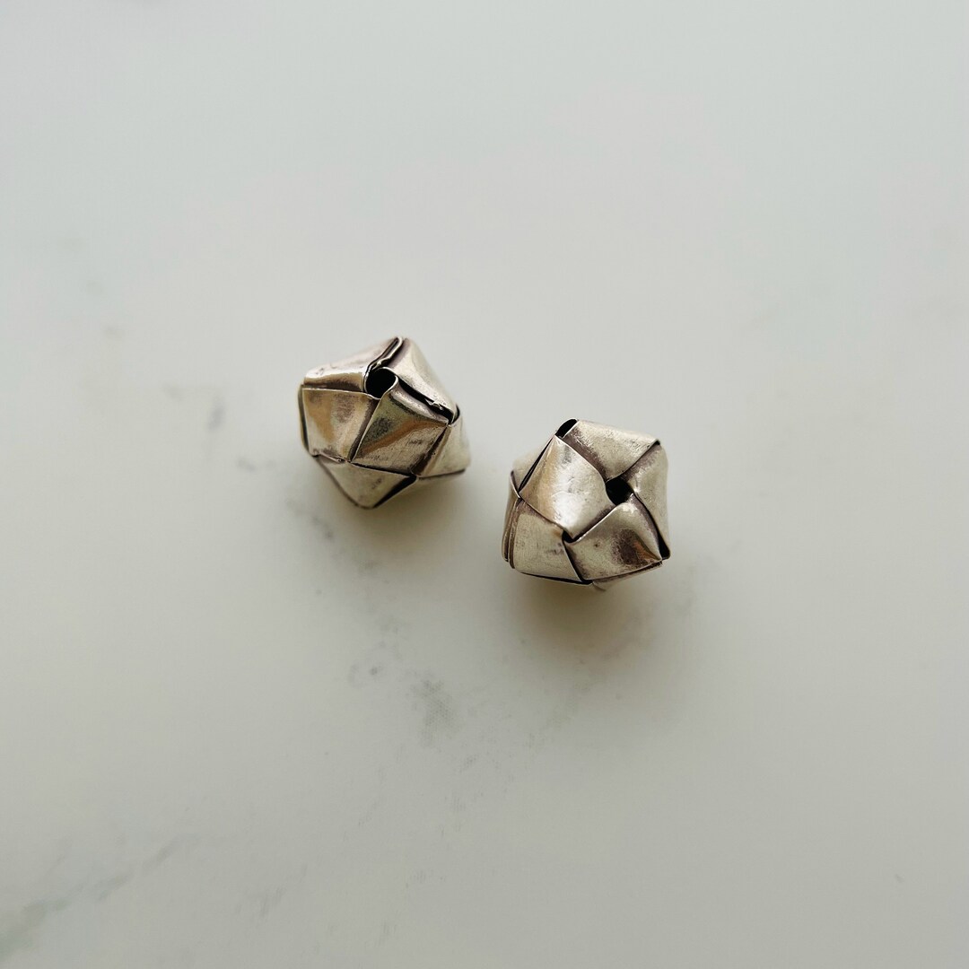 2 of Solid Sterling Silver Quilted Cube Beads / 6mm / Hole 1mm - Etsy
