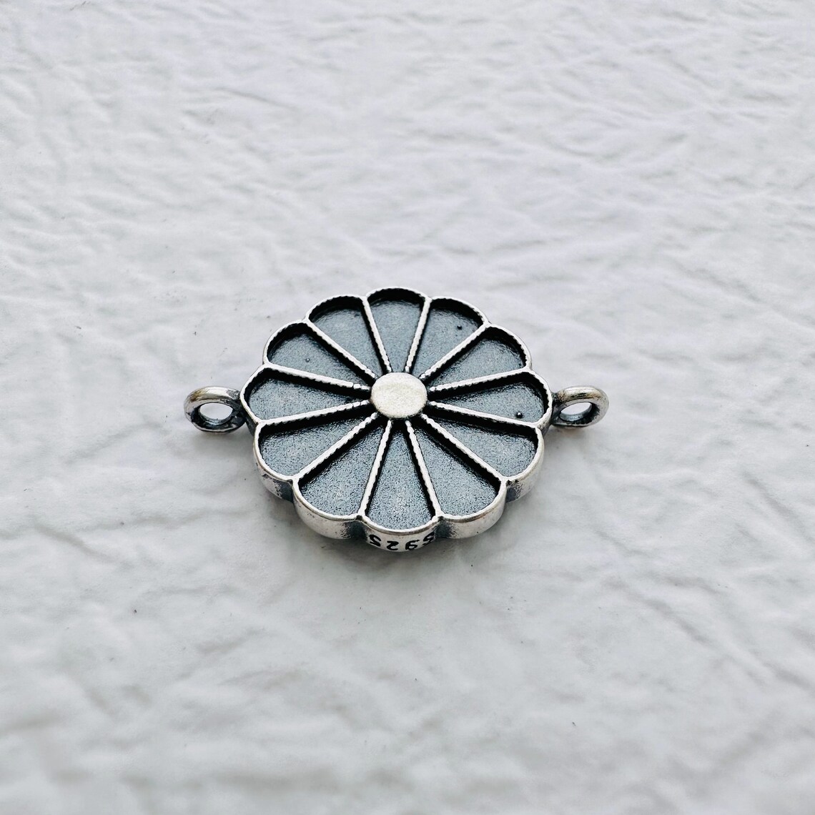 Solid Sterling Silver Daisy Link / 20x14mm / 1pcs - Etsy