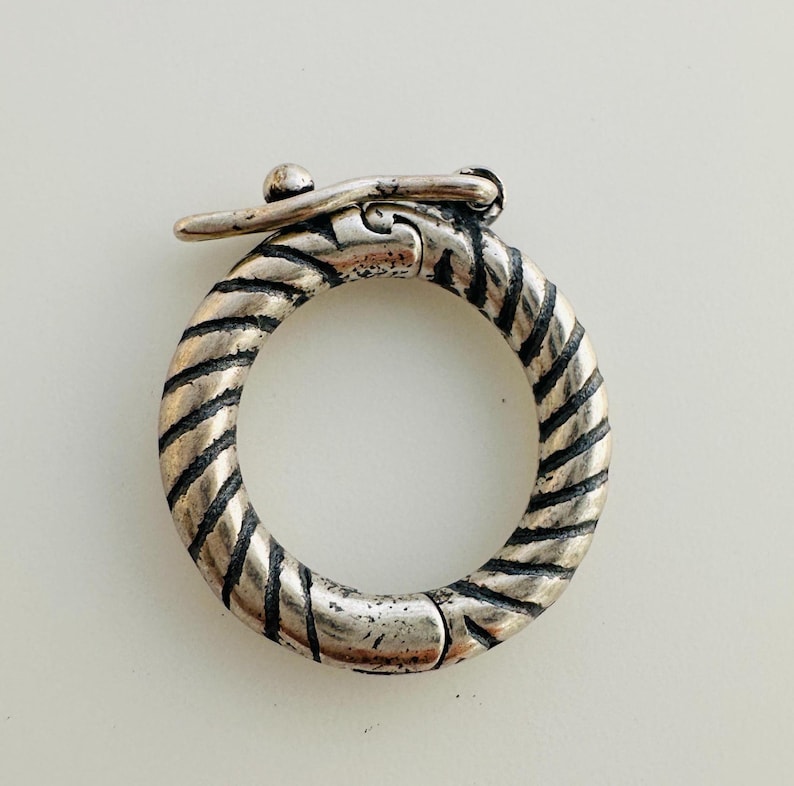 Sterling Silver Locking Jump Ring, Outer 12mm ,inner 9mm - Etsy