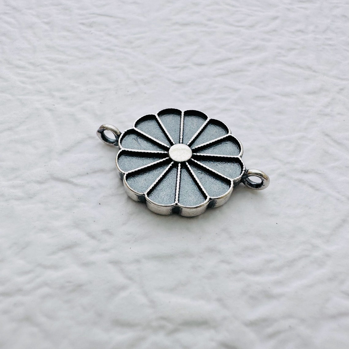Solid Sterling Silver Daisy Link / 20x14mm / 1pcs - Etsy