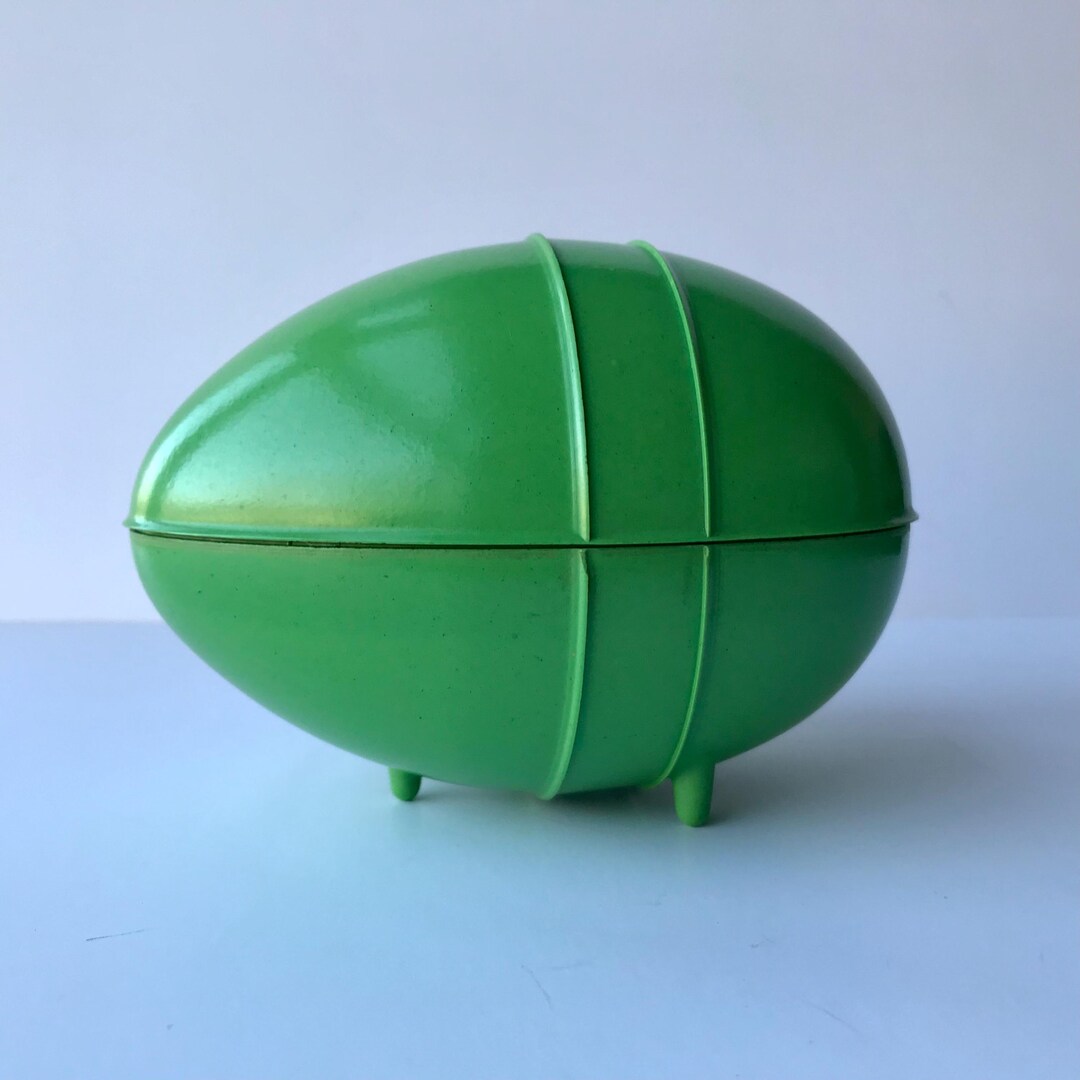 Vintage Bakelite Easter Egg Case. - Etsy