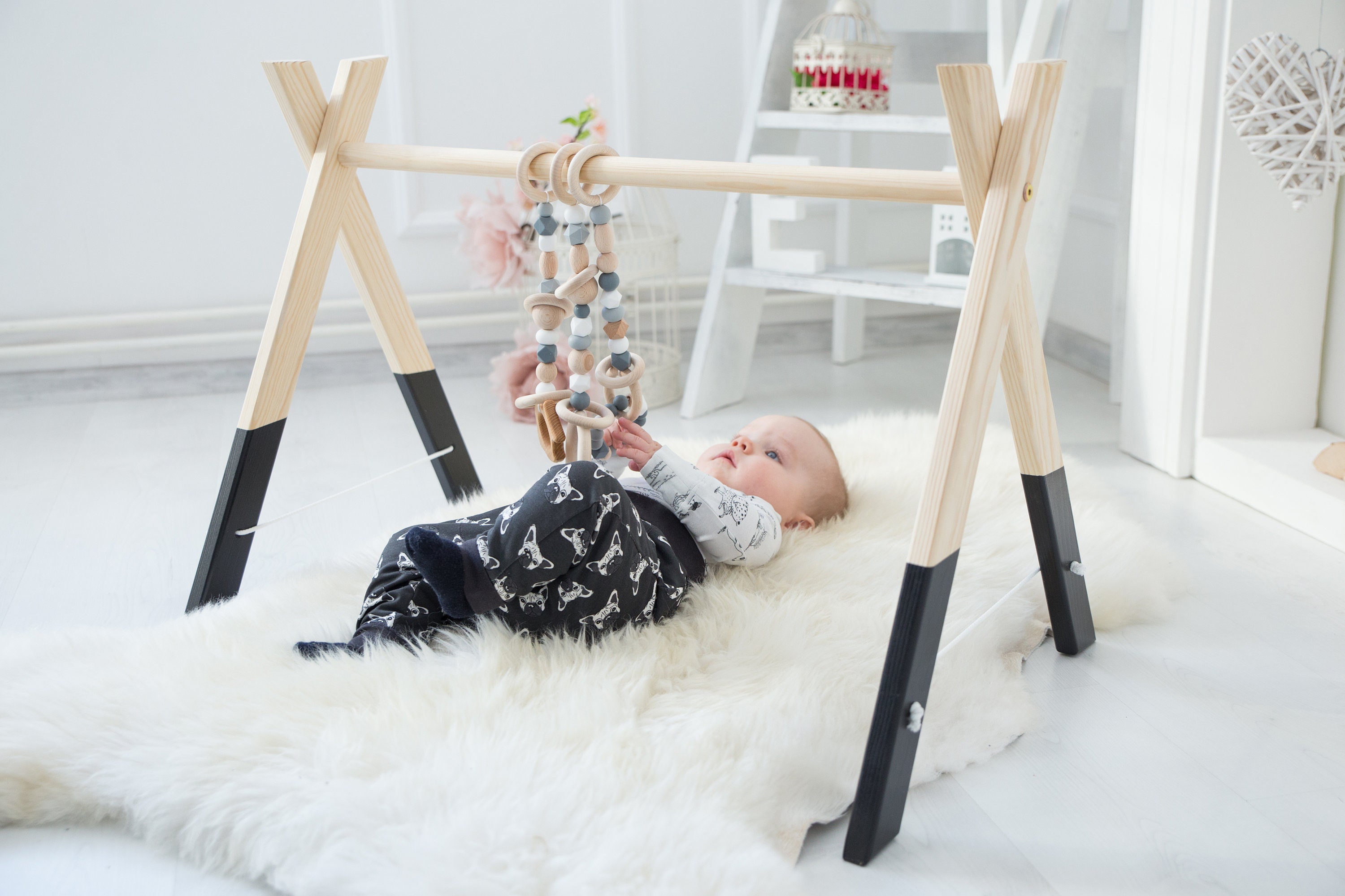 Classic Baby Wooden Gym With 3 Toys / Perfect Baby Nursery - Etsy