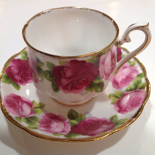 Royal Albert OLD ENGLISH ROSE Tea Cup and Saucer Hampton - Etsy