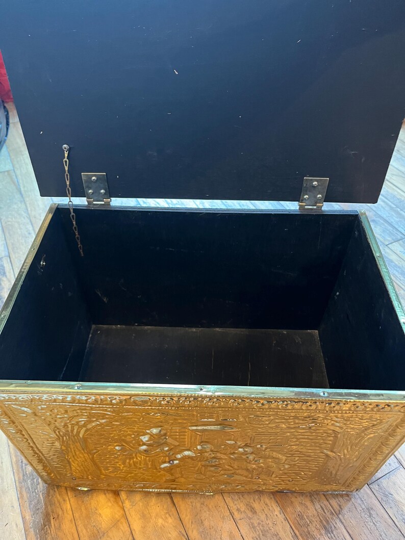 Vintage Large Coal or Log Storage Box With Antique Brass Finish ...
