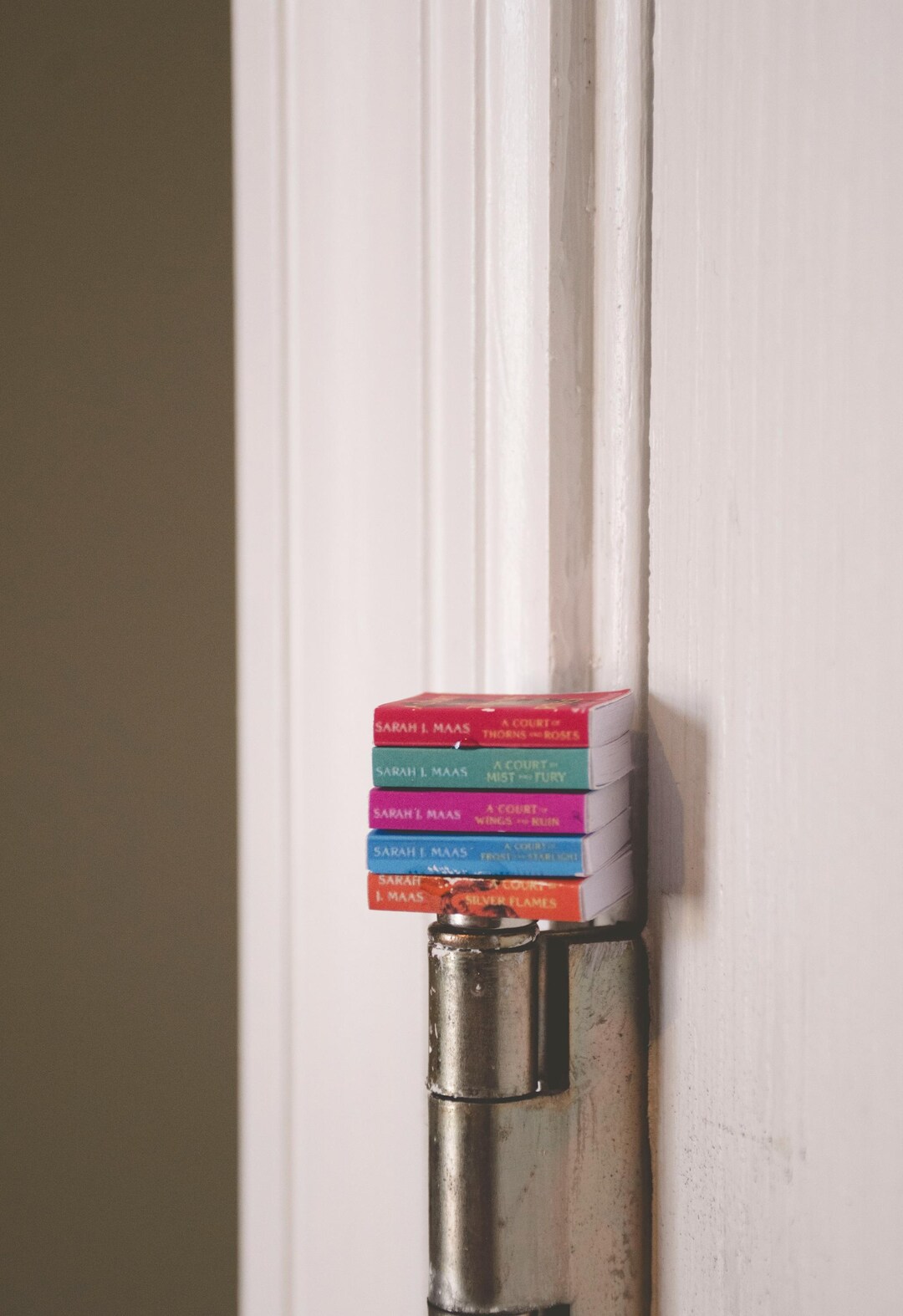 Miniature CUSTOM Mini Book Stack (1-5 OPTIONS) Magnetic Hinge Topper - Etsy