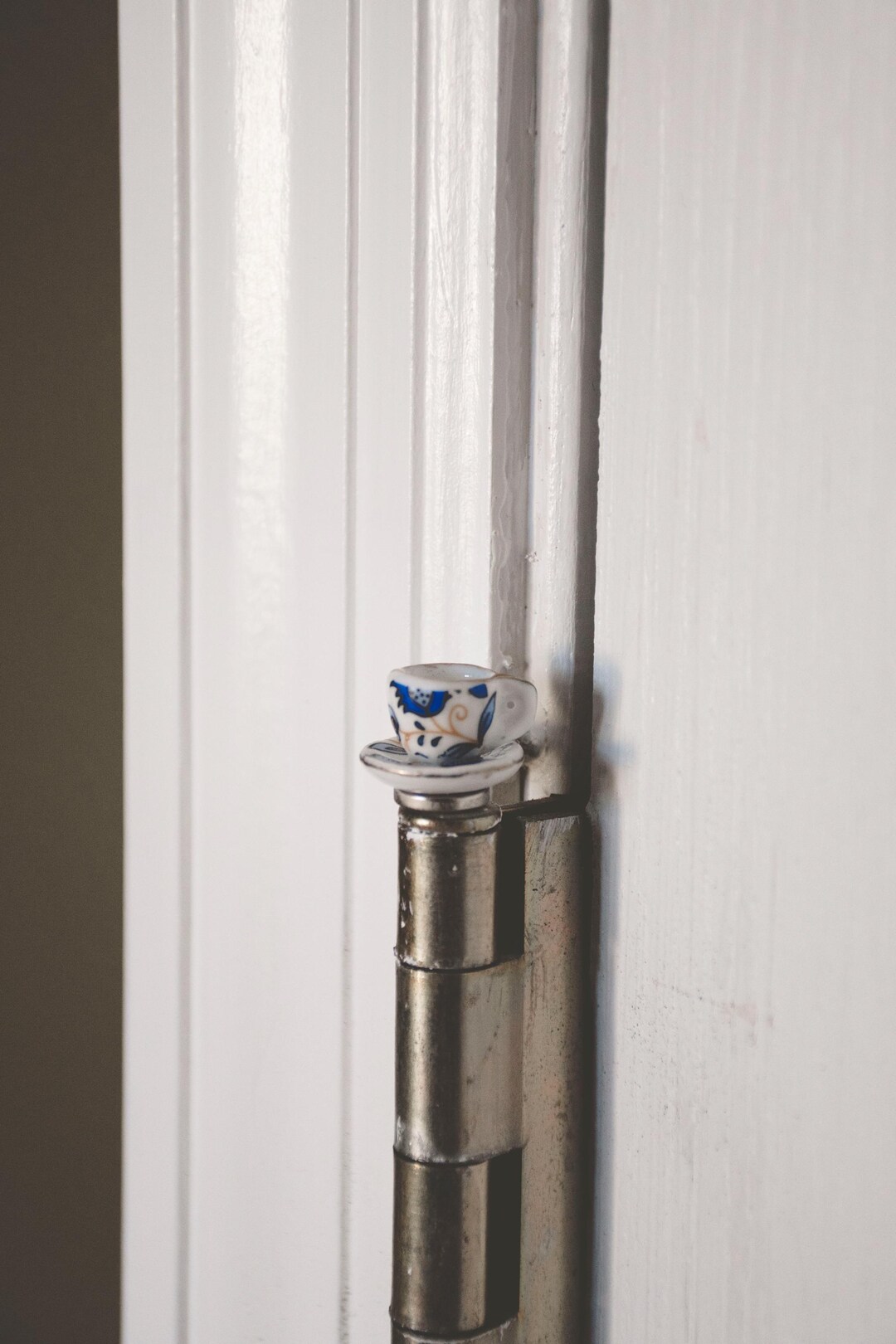 Floral Porcelain Hinge Buddy (types Vary!) - Etsy