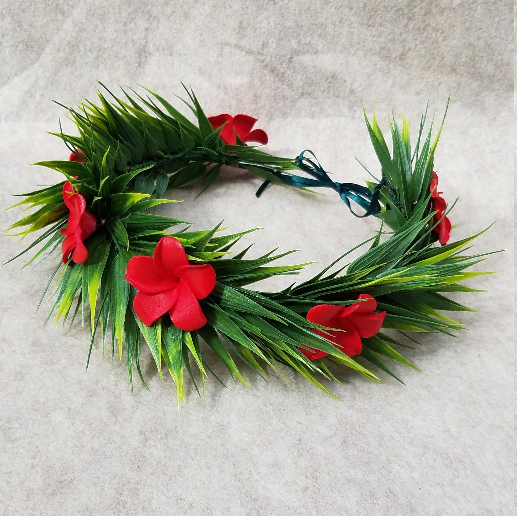 Traditional Hawaiian Flower Crown at Donald Bryan blog