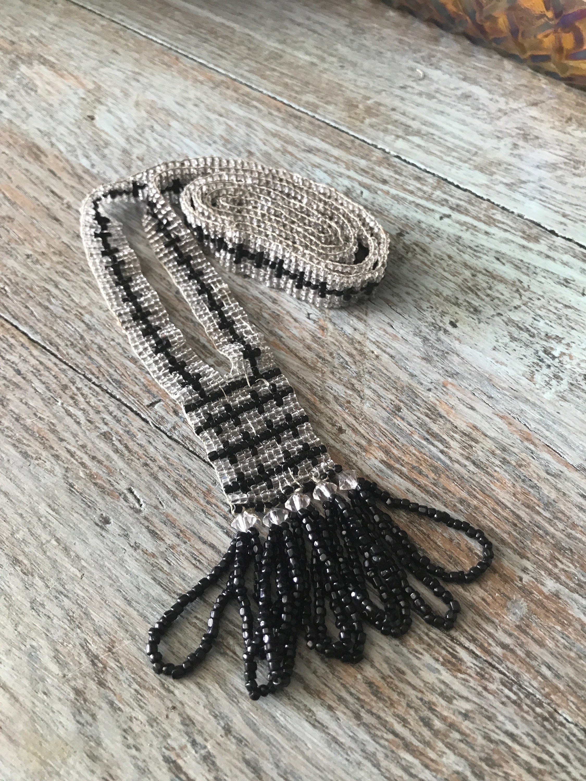 1920's Flapper Art Deco Flat Glass Bead Tassel Sautior Larait Necklace ...