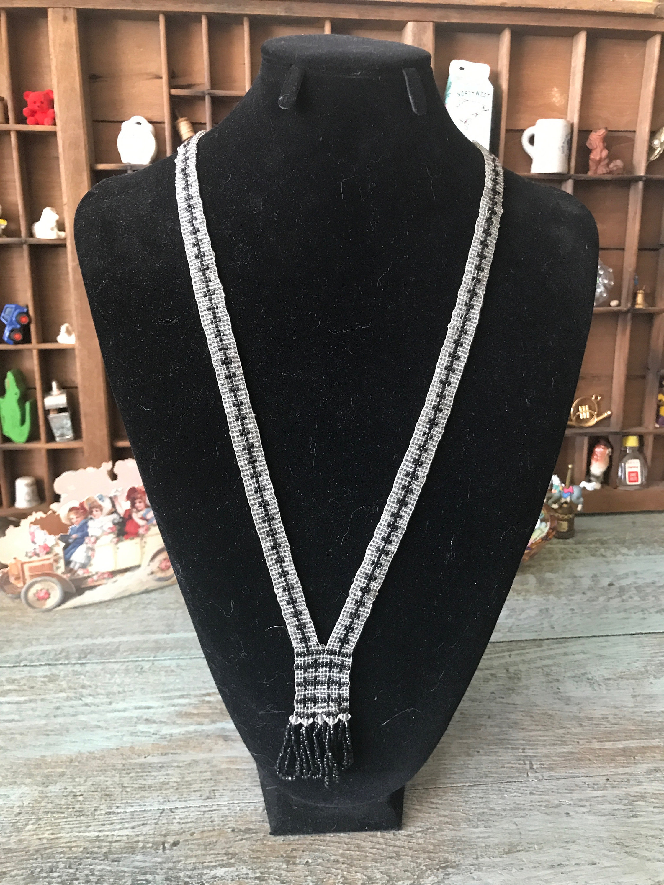 1920's Flapper Art Deco Flat Glass Bead Tassel Sautior Larait Necklace ...