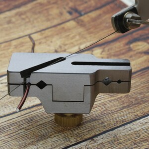 The Beadsmith Miter Cutting Vise Jig– for Filling Small Metal, Creating ...