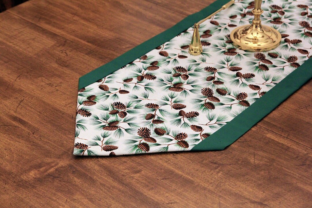 Winter Pine Cones Table Decor; Centerpiece; Table Runner - Etsy