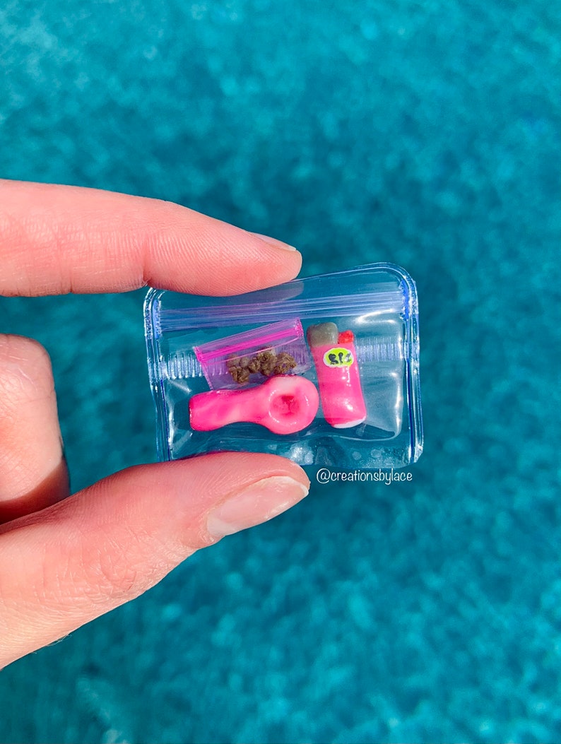 Miniature Stoner Pack / Mini Sculpted Fake Pipe, Weed Bag, and Bic ...