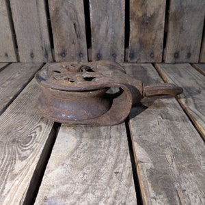 Antique Rusty Pulley - Etsy