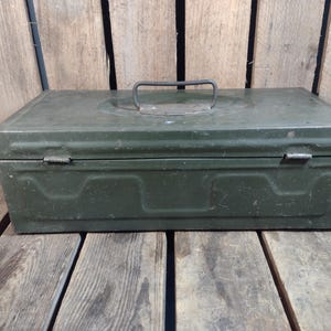 Vintage Green Metal Toolbox - Etsy