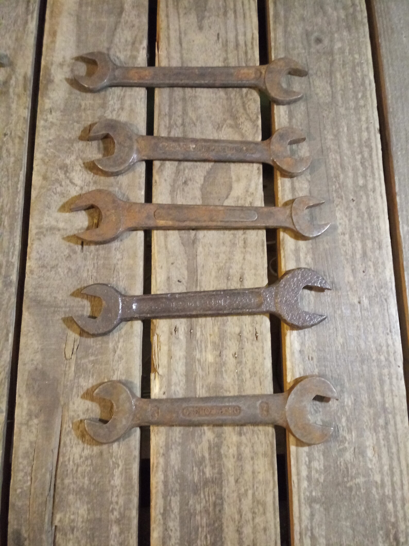 10 Vintage Rusty Wrenches | Etsy