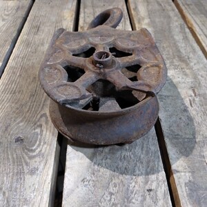 Antique Rusty Pulley - Etsy