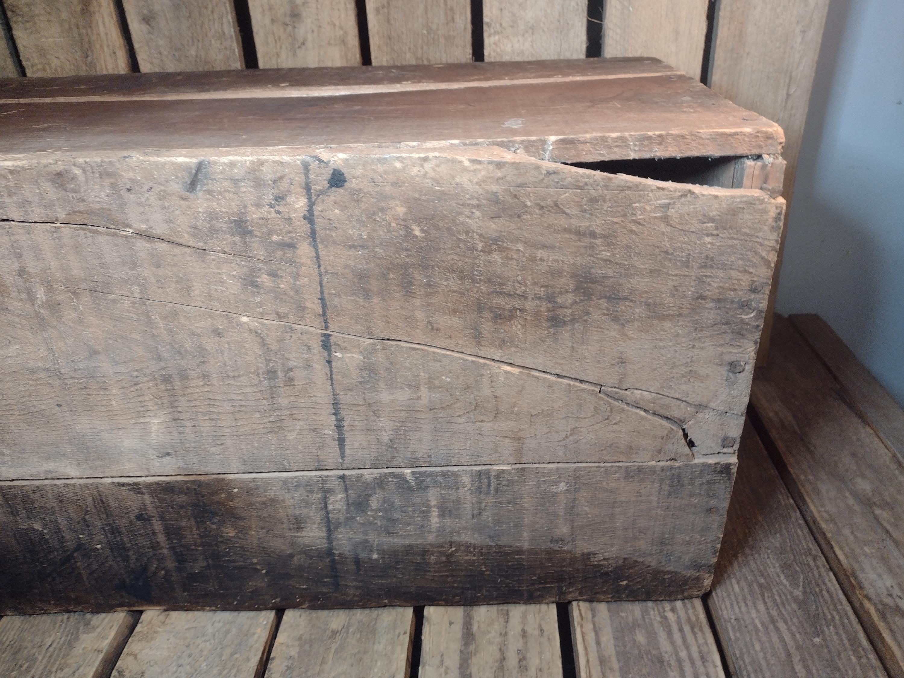 Mobiloil Gargoyle Wooden Crate Box – Vacuum Oil Co. USA – Ten One ...