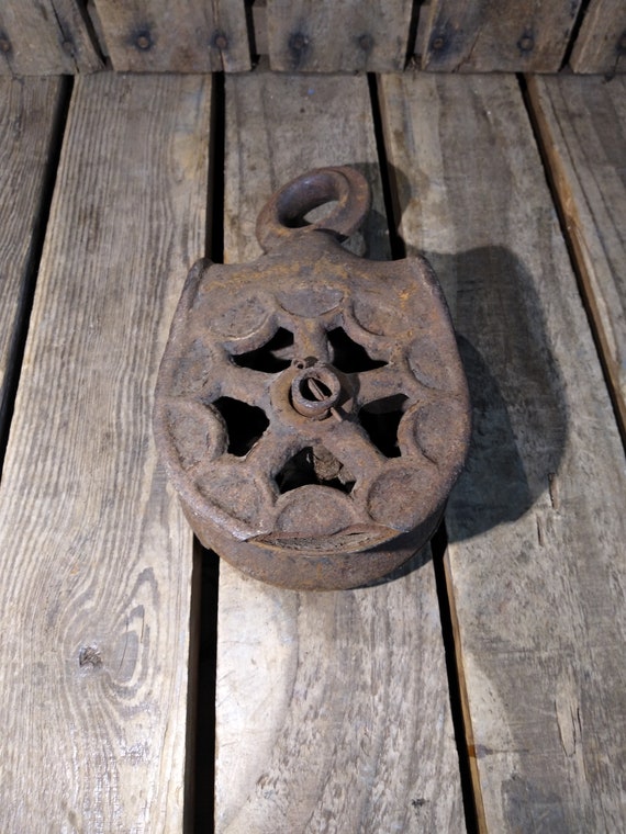 Antique Rusty Pulley - Etsy