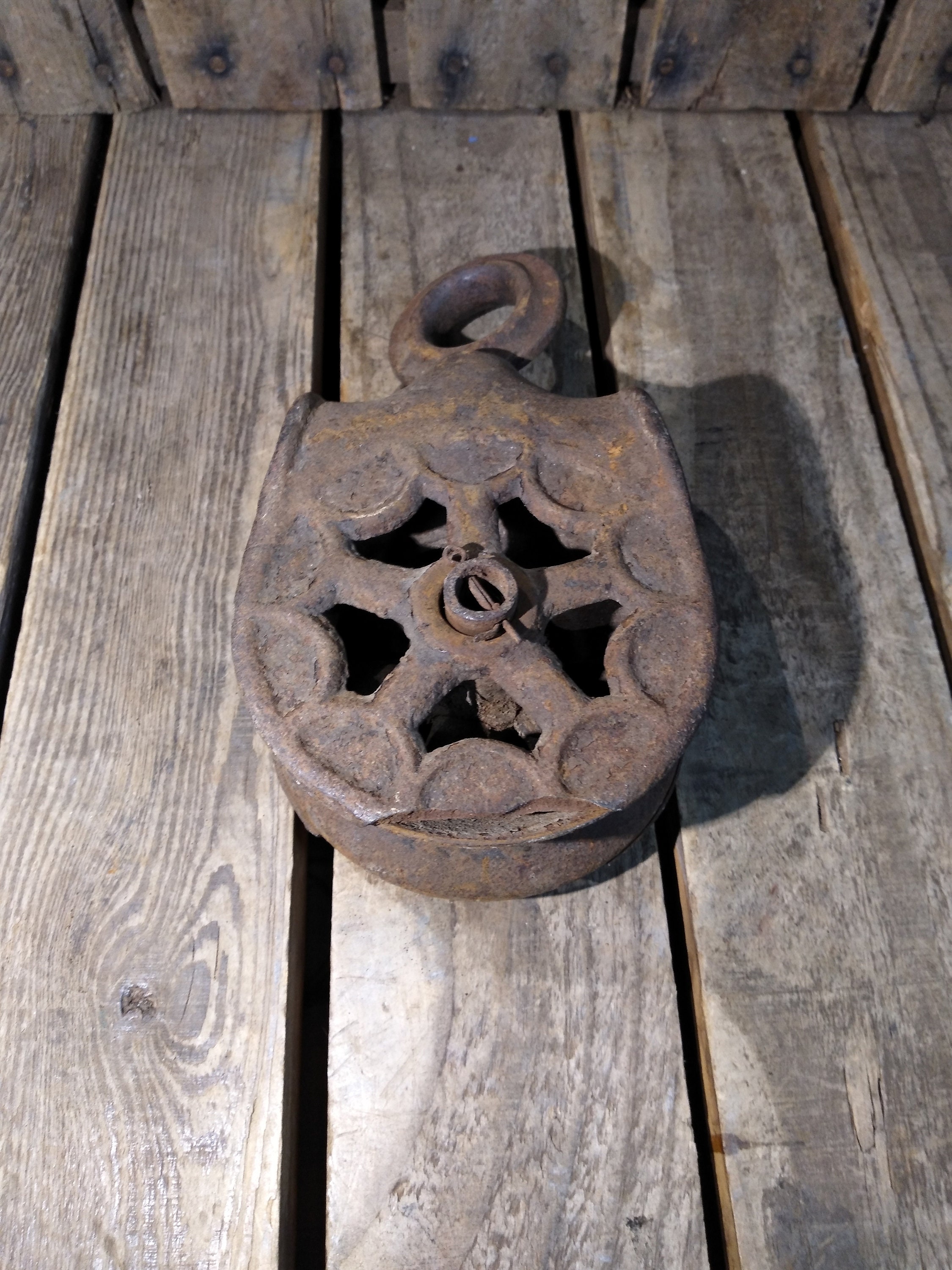 Antique Rusty Pulley - Etsy