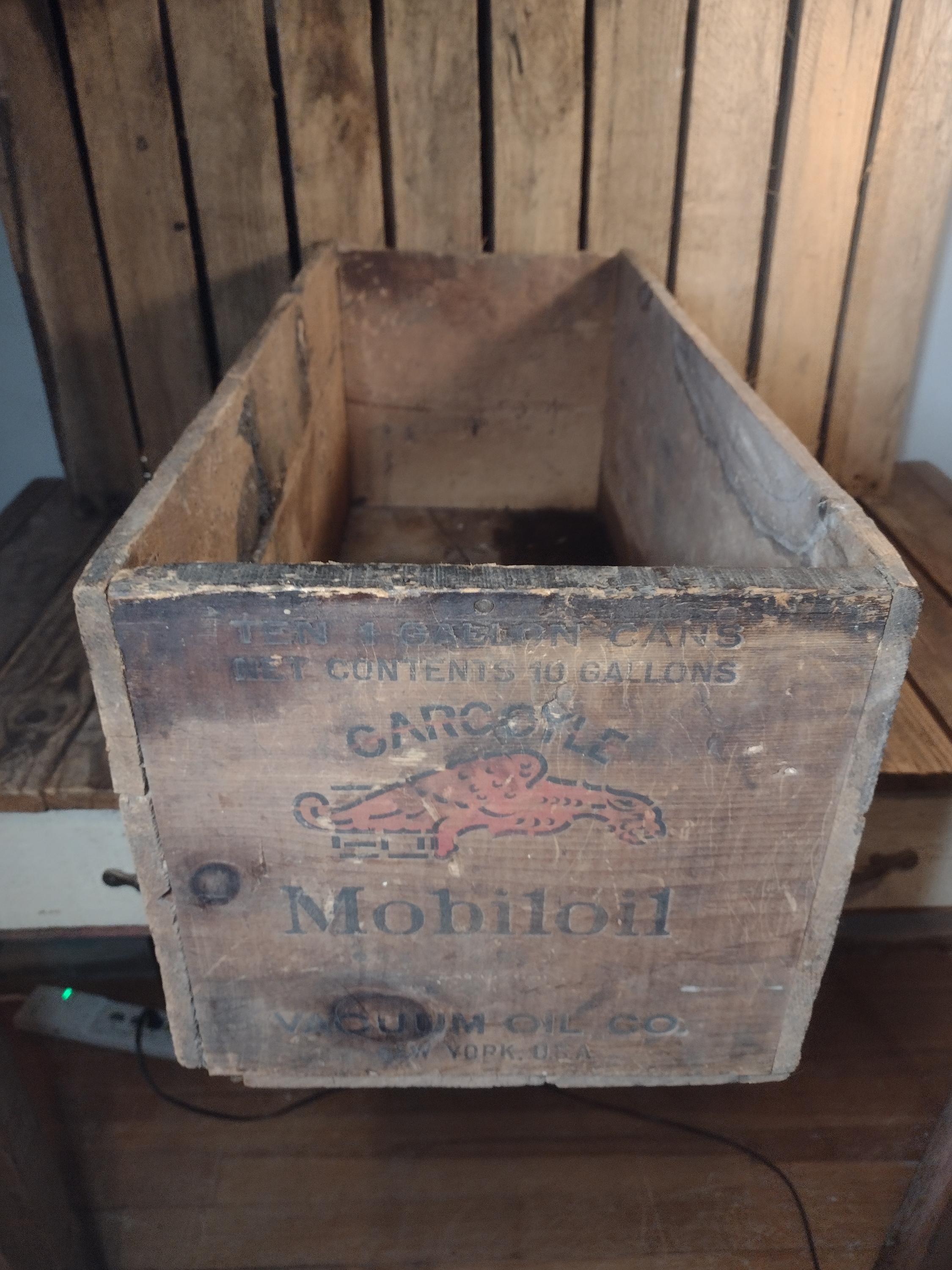 Mobiloil Gargoyle Wooden Crate Box – Vacuum Oil Co. USA – Ten One ...