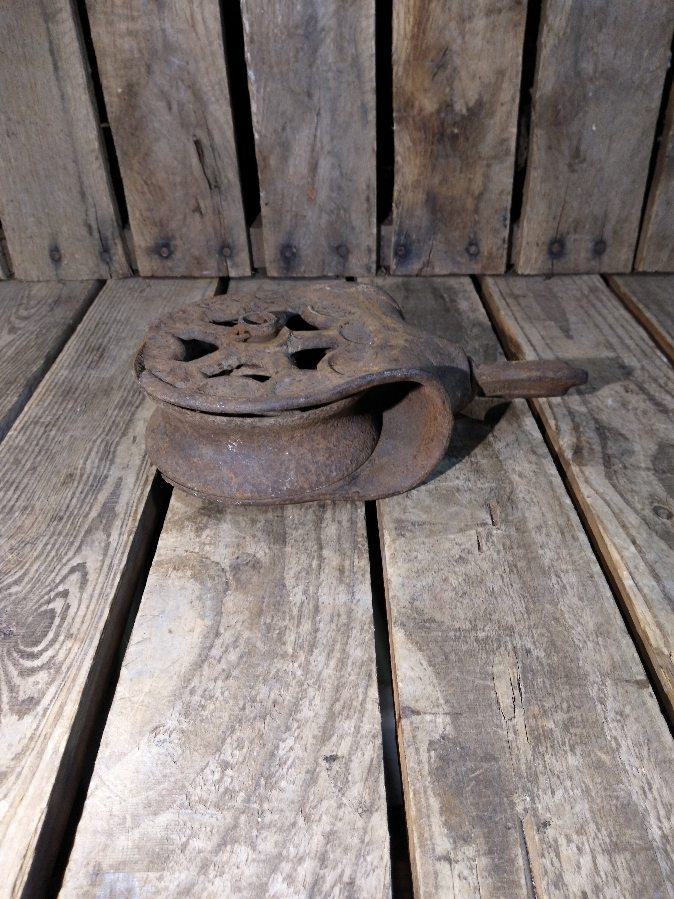 Antique Rusty Pulley - Etsy