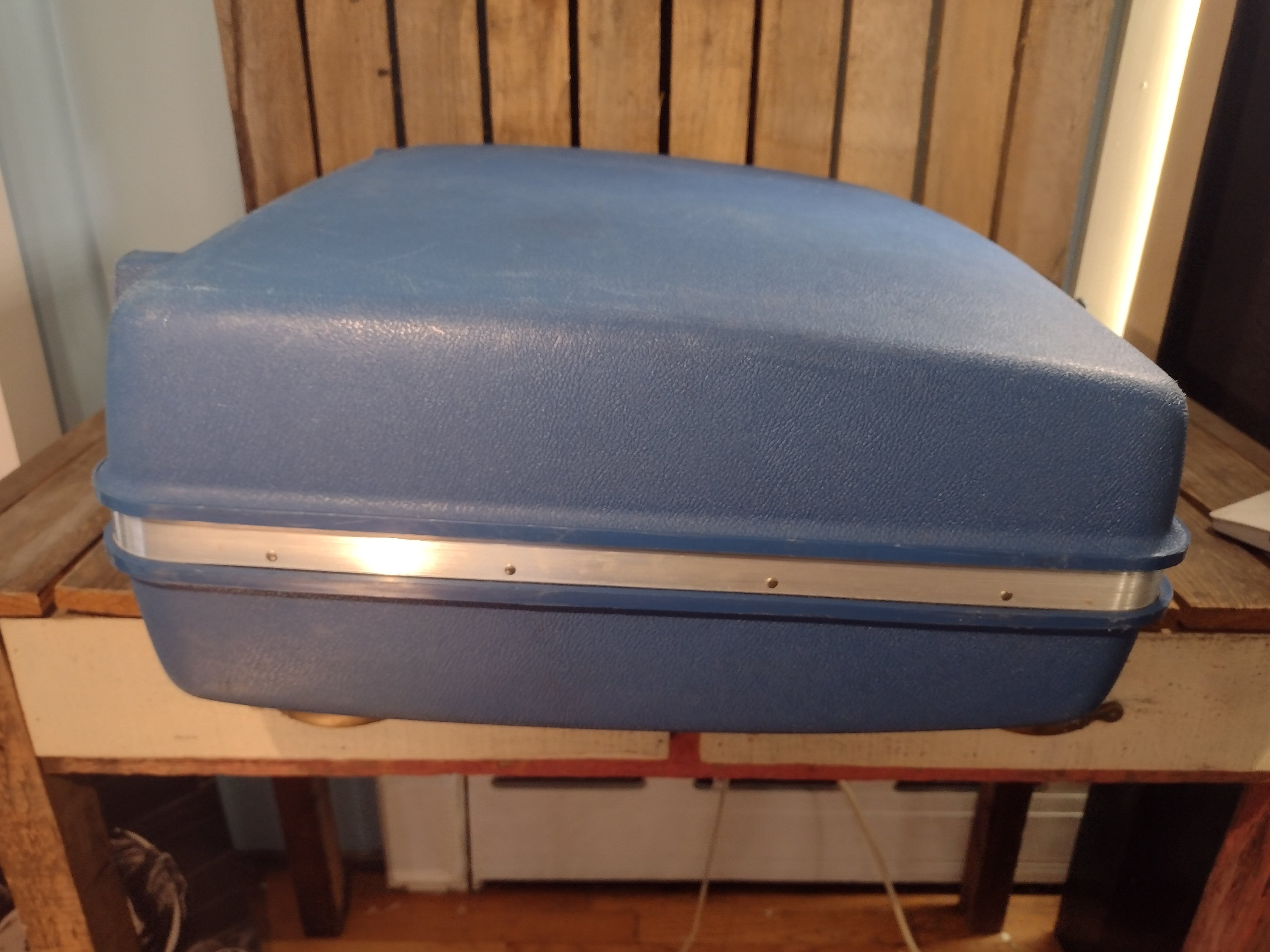 Vintage Samsonite Suitcase With Key and Box! - Etsy