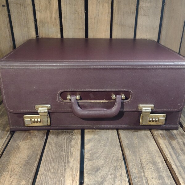 Salesman Case - Etsy