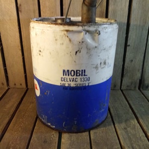 Vintage Mobil Oil Can: Retro Garage Decor, Gas Station Collectible - Etsy