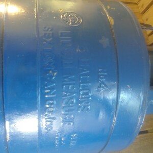 Sexton Measuring Can, Vintage Metal Sexton 5 Gallon Oil Measuring Can ...