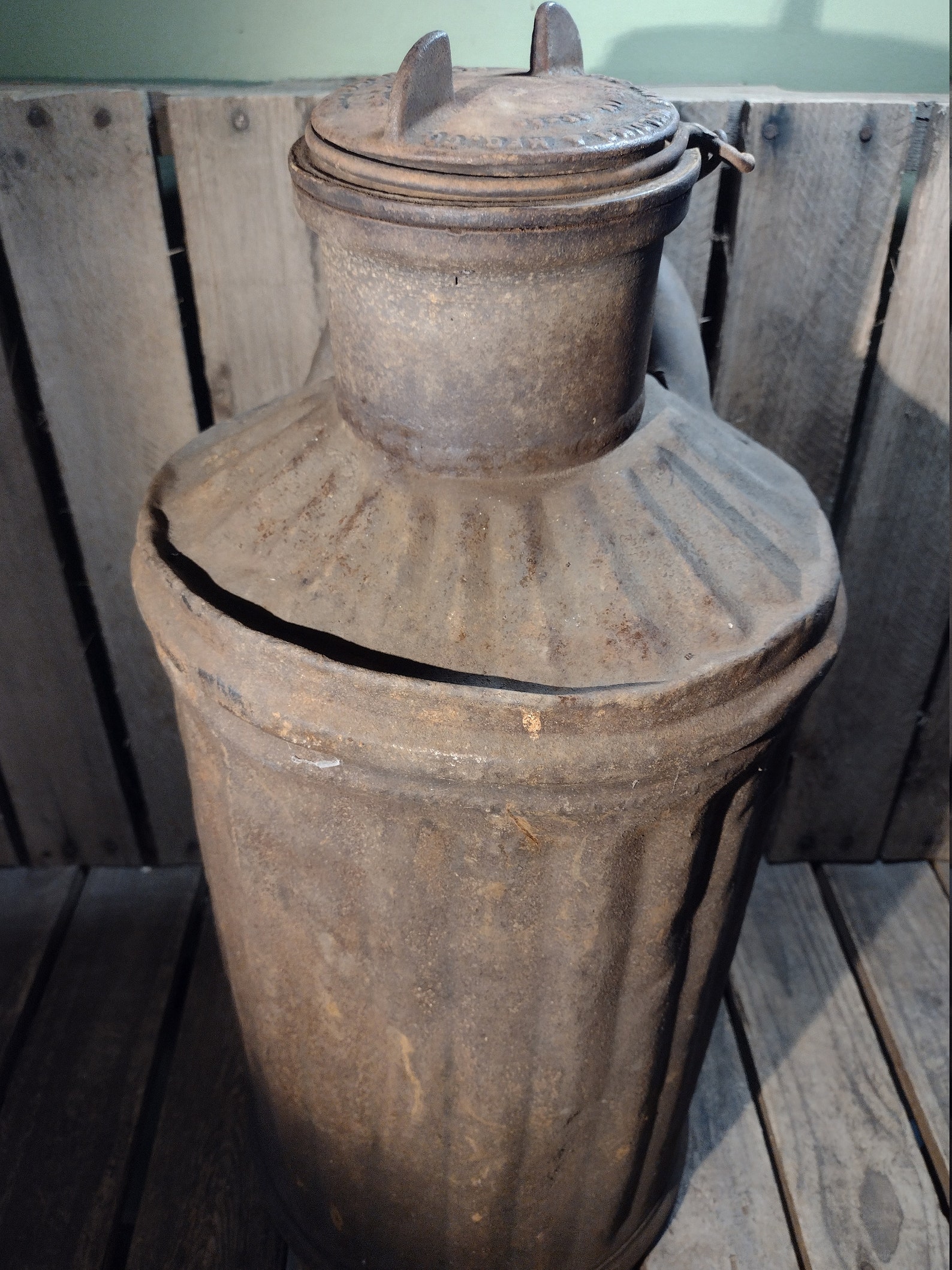 Antique Rusty Oil Can - Etsy