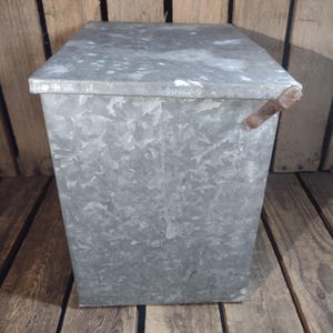 Vintage Metal Milk Box - Etsy
