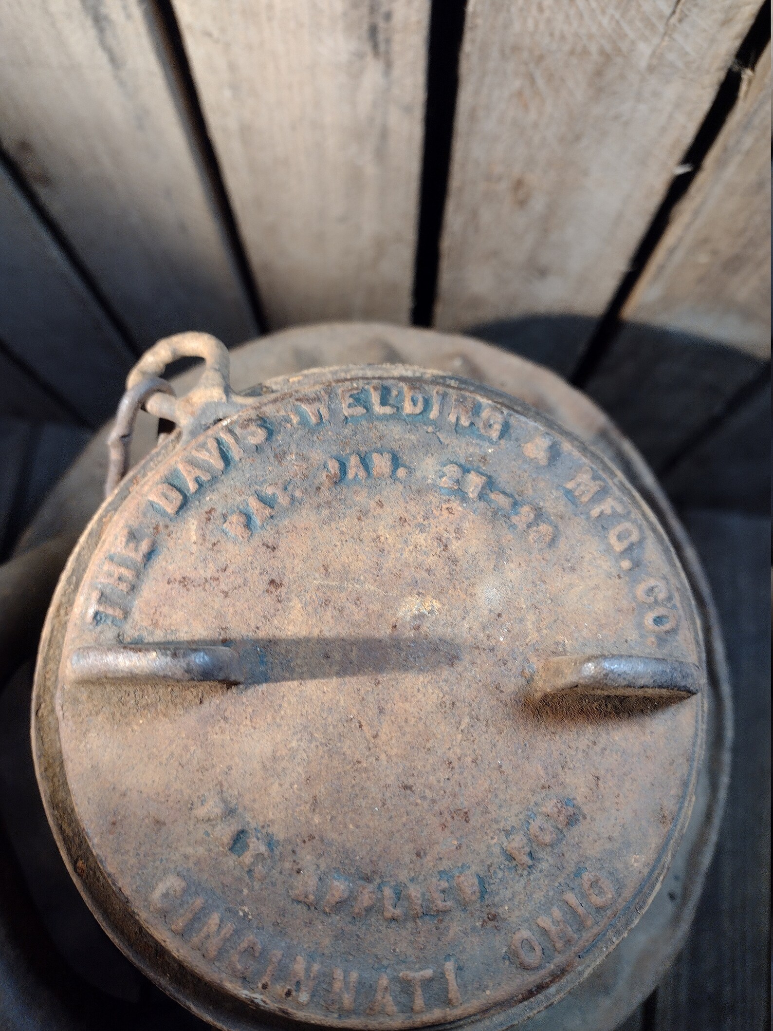 Antique Rusty Oil Can - Etsy
