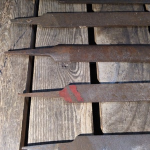 7 Vintage Rusty Files - Etsy Canada