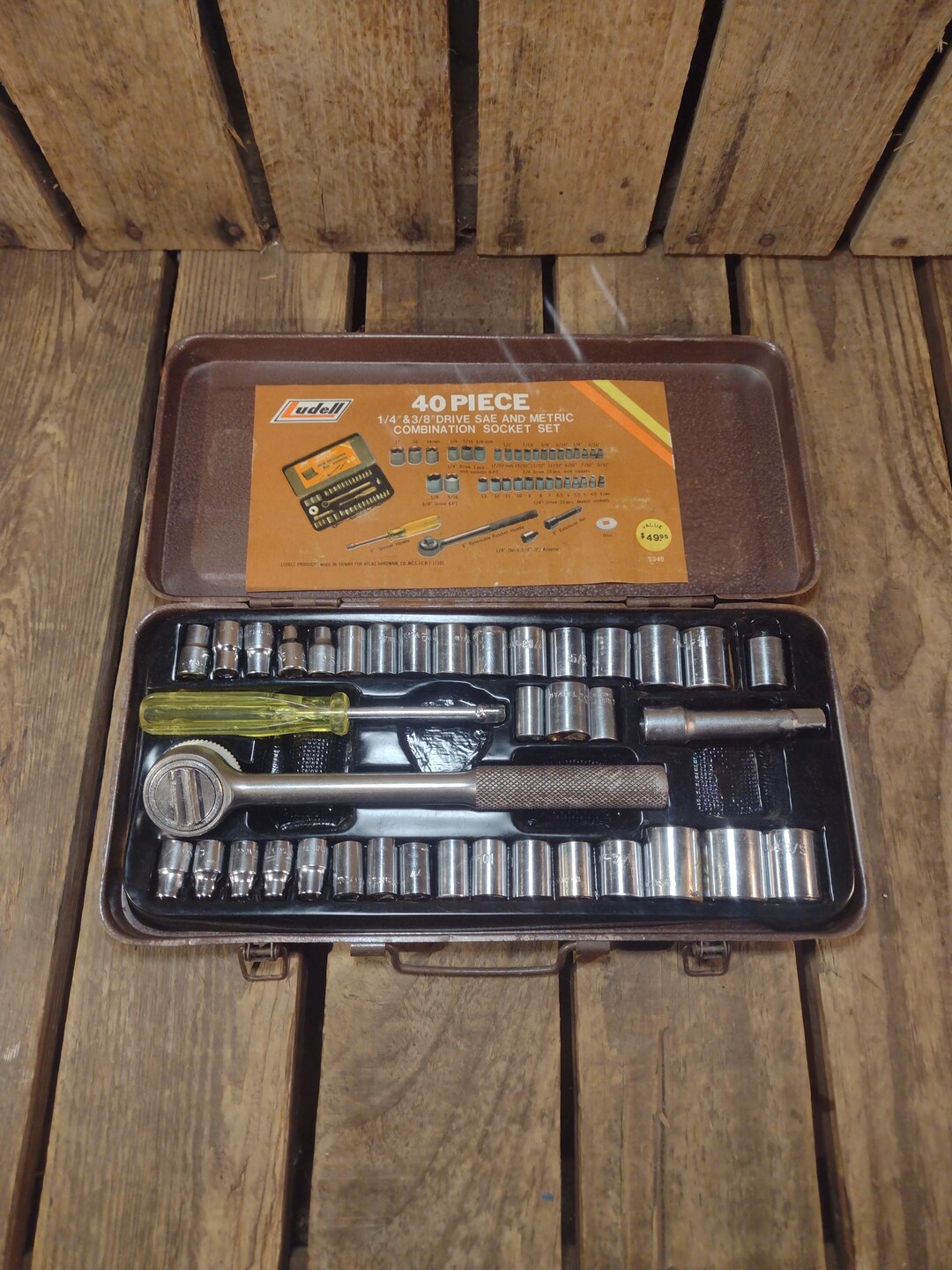 Vintage Ludell 40-piece Socket Set: SAE & Metric, Original Metal Case ...