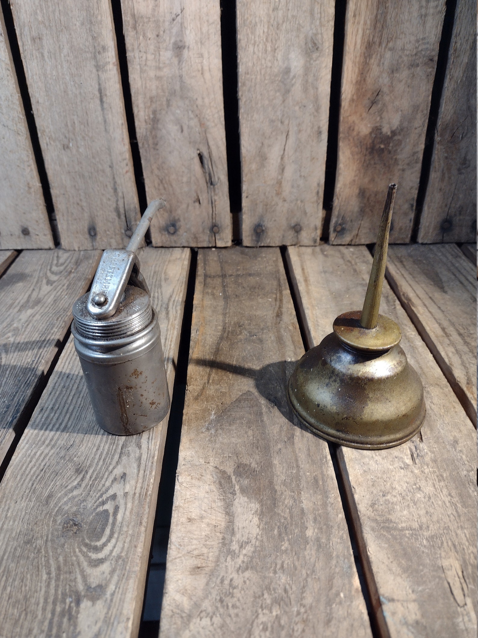 2 Vintage Oil Cans - Etsy