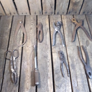 8 Vintage Rusty Tools - Etsy