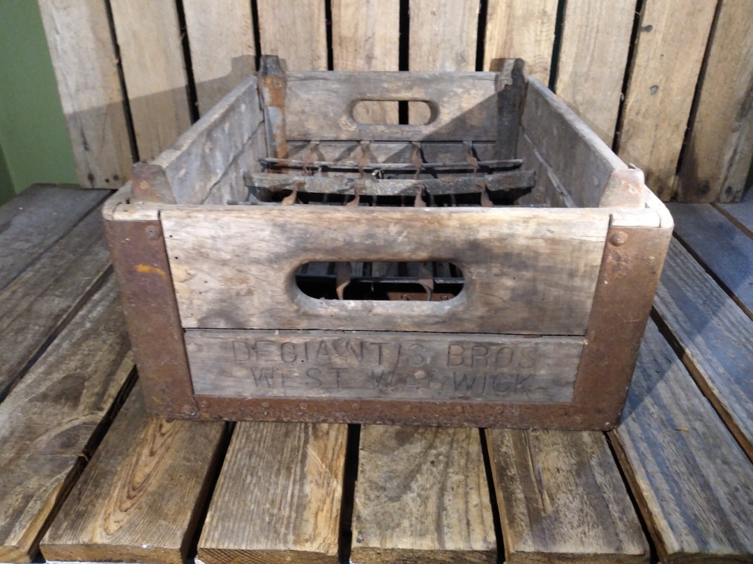 Vintage Rusty Crate - Etsy