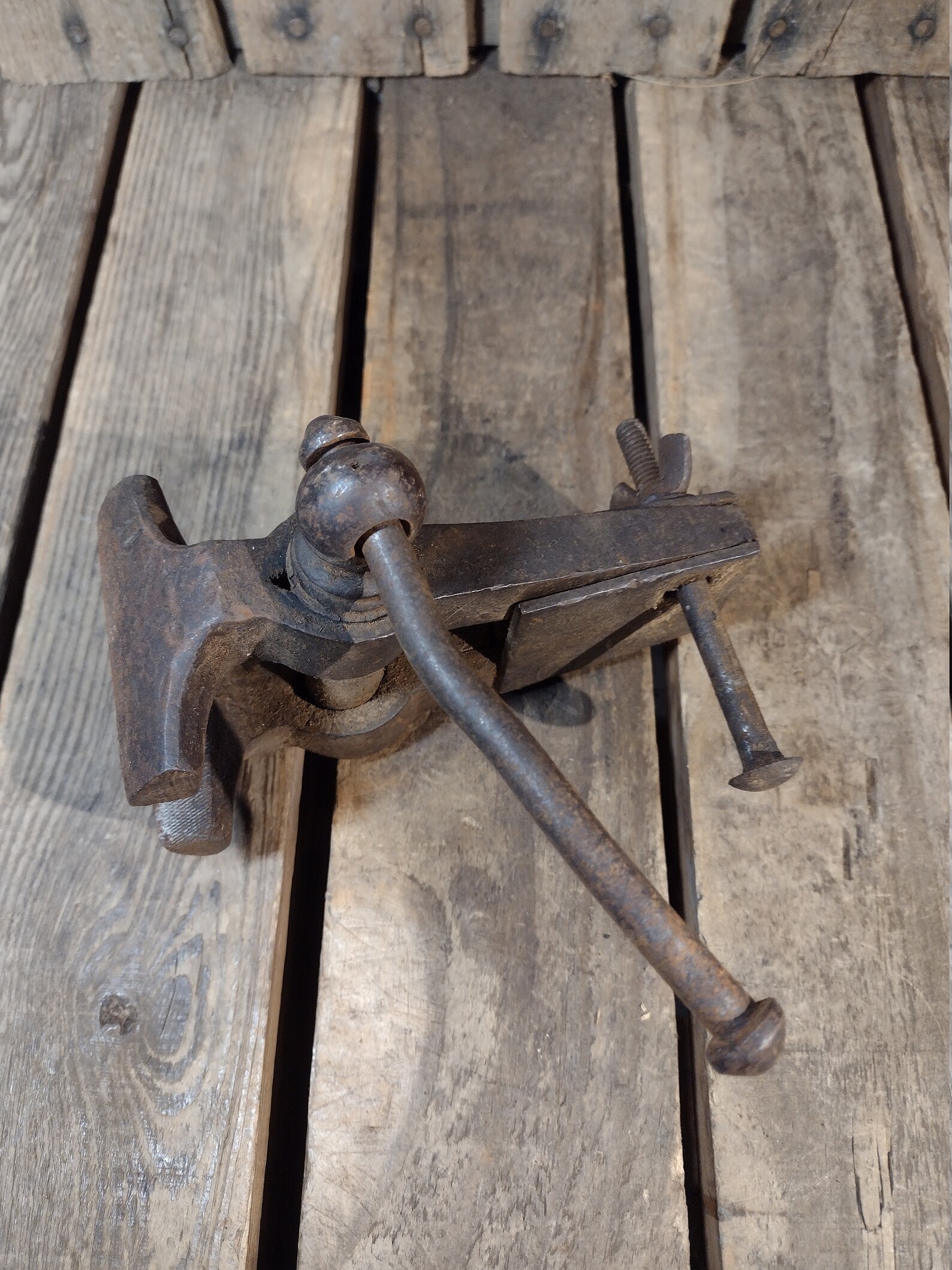 Small Antique Vise - Etsy