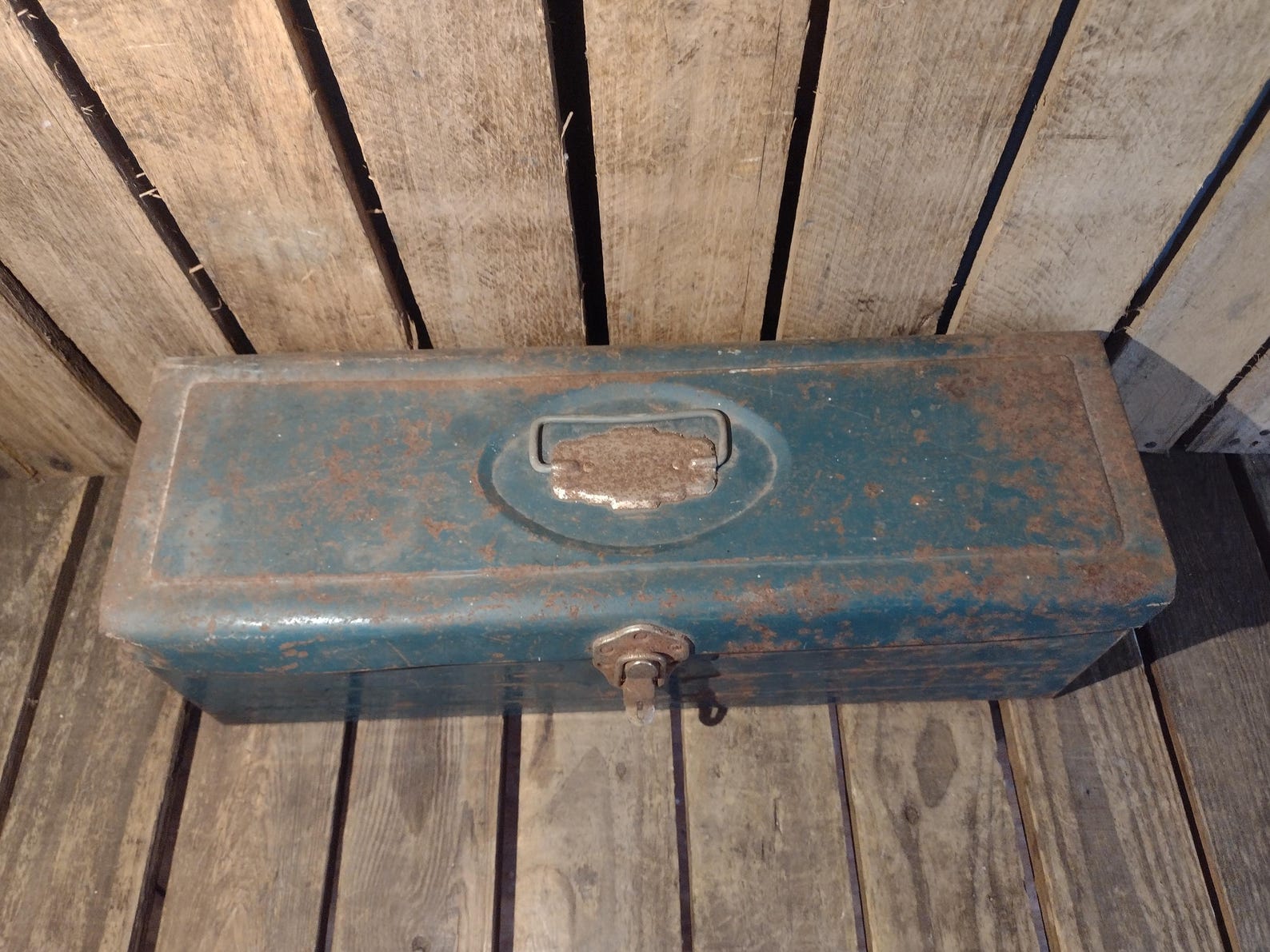 Vintage Rusty Blue Tool Box - Etsy