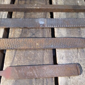 7 Vintage Rusty Files - Etsy