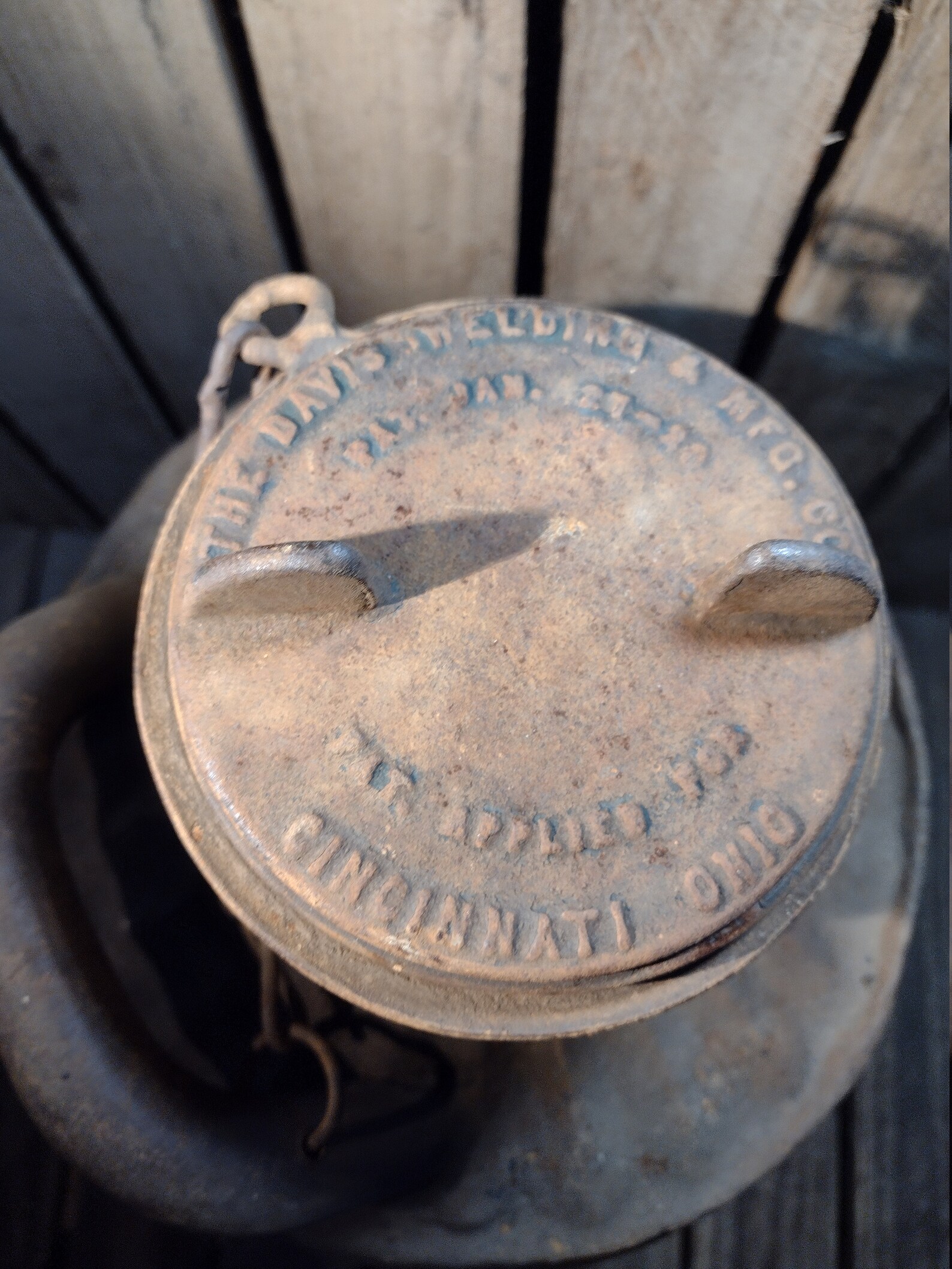 Antique Rusty Oil Can - Etsy