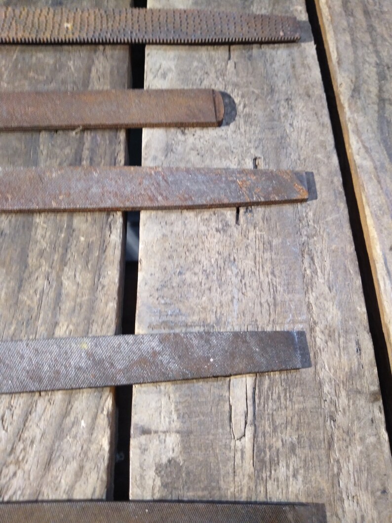 7 Vintage Rusty Files - Etsy