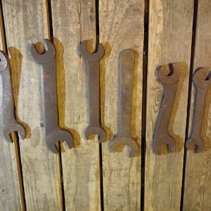 Set of 6 Vintage Wrenches Antique Hand Tools Rustic Industrial Decor ...