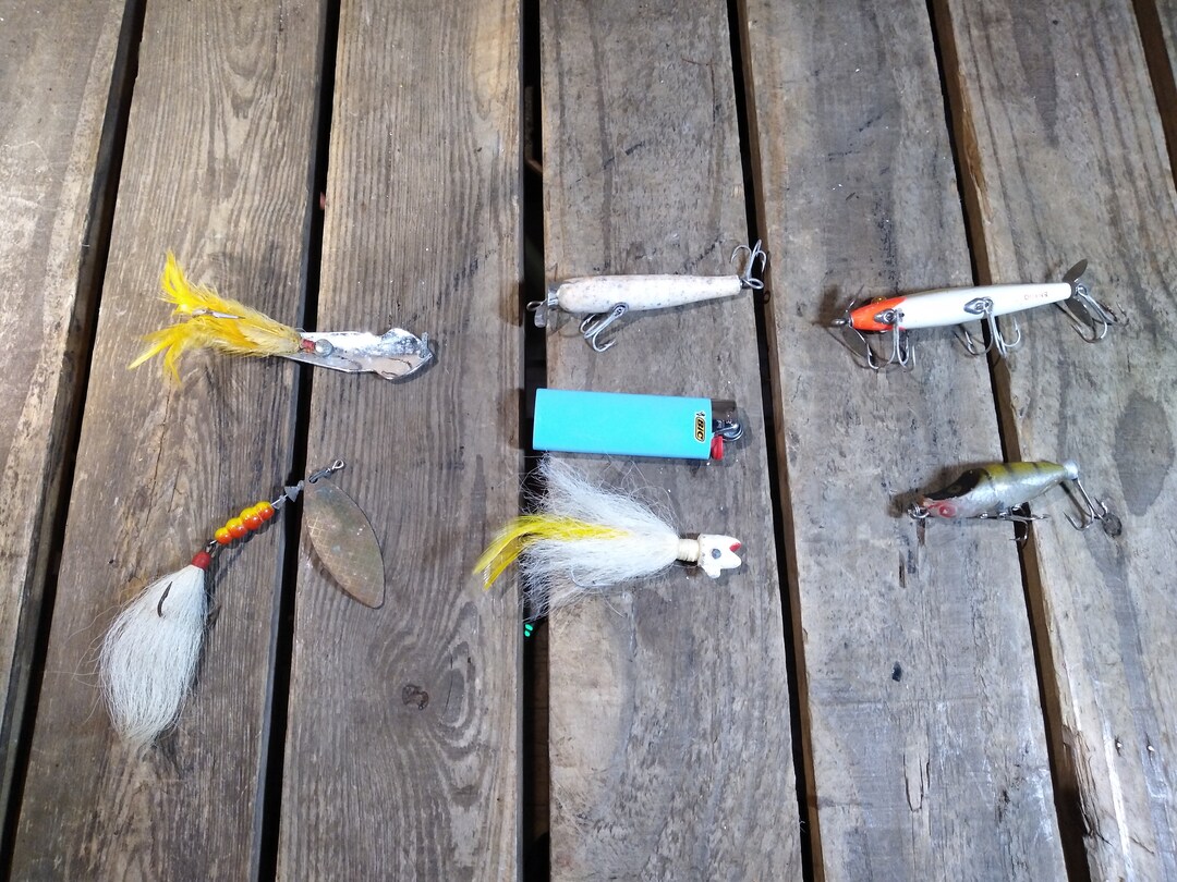 Vintage Fishing Lure Collection: Rustic Cabin Lakehouse Decor - Etsy