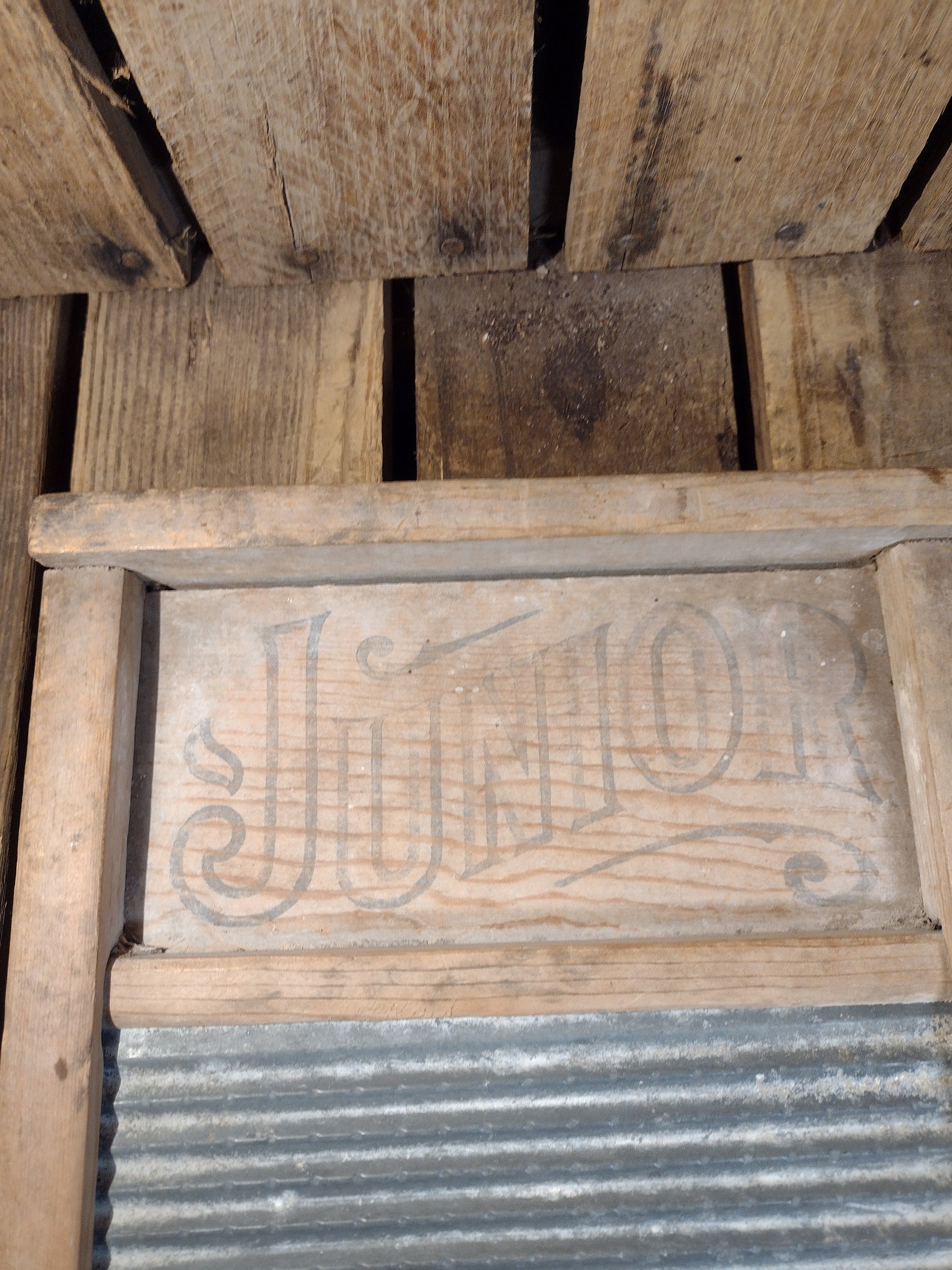 Small Vintage Washboard Wooden and Metal Rustic Laundry Room Farmhouse ...