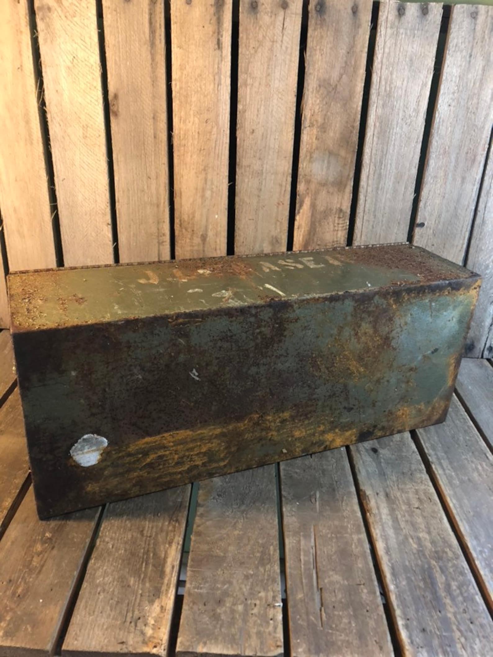 Vintage Very Rusty Parker Toolbox - Etsy