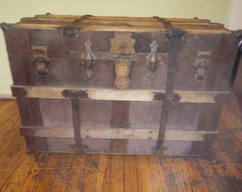 Antique Rusty Dome Trunk - Etsy